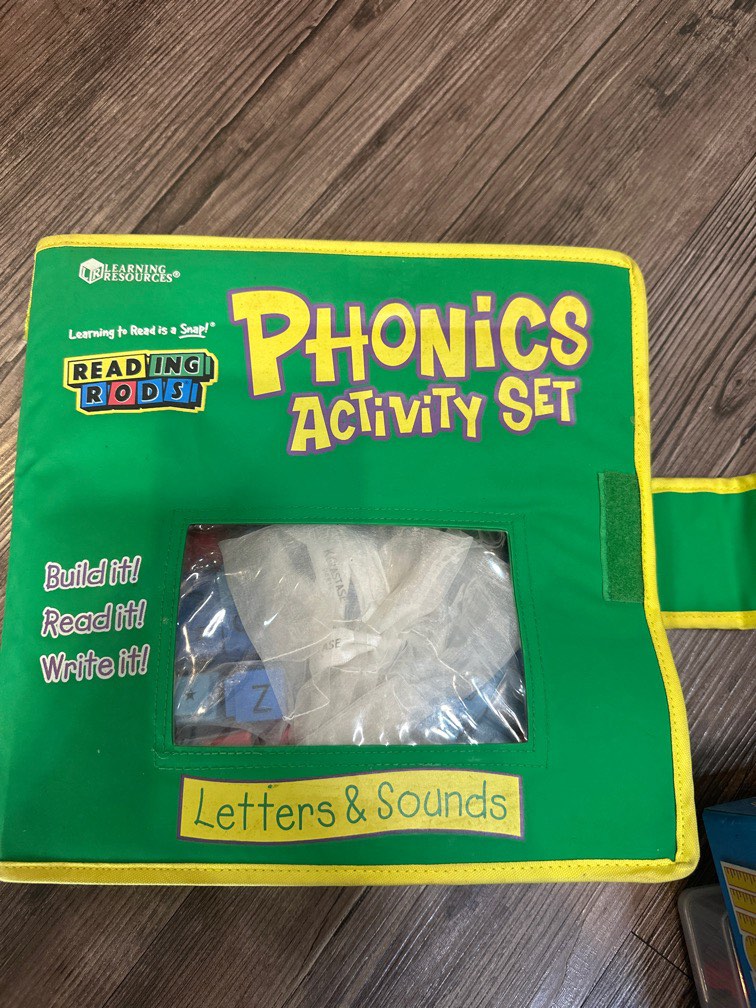 Phonics play set, Hobbies & Toys, Toys & Games on Carousell
