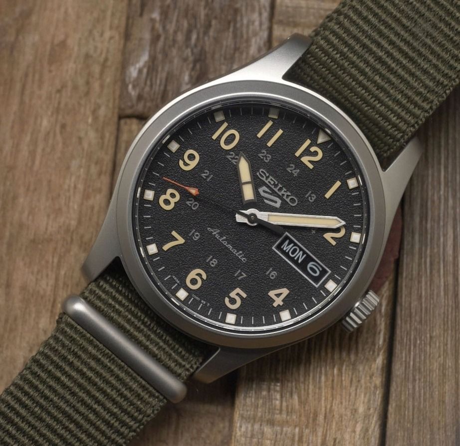 Seiko 5 Sports SRPJ85K1 MidField Sports Style "Green Zone" Nylon Green Automatic Men's Watch ...