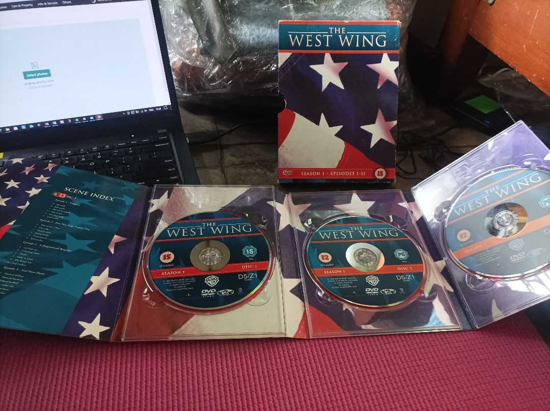 The West Wing Season 1 DVD Box Set, Musik & Media, CD, DVD & Lainnya di ...
