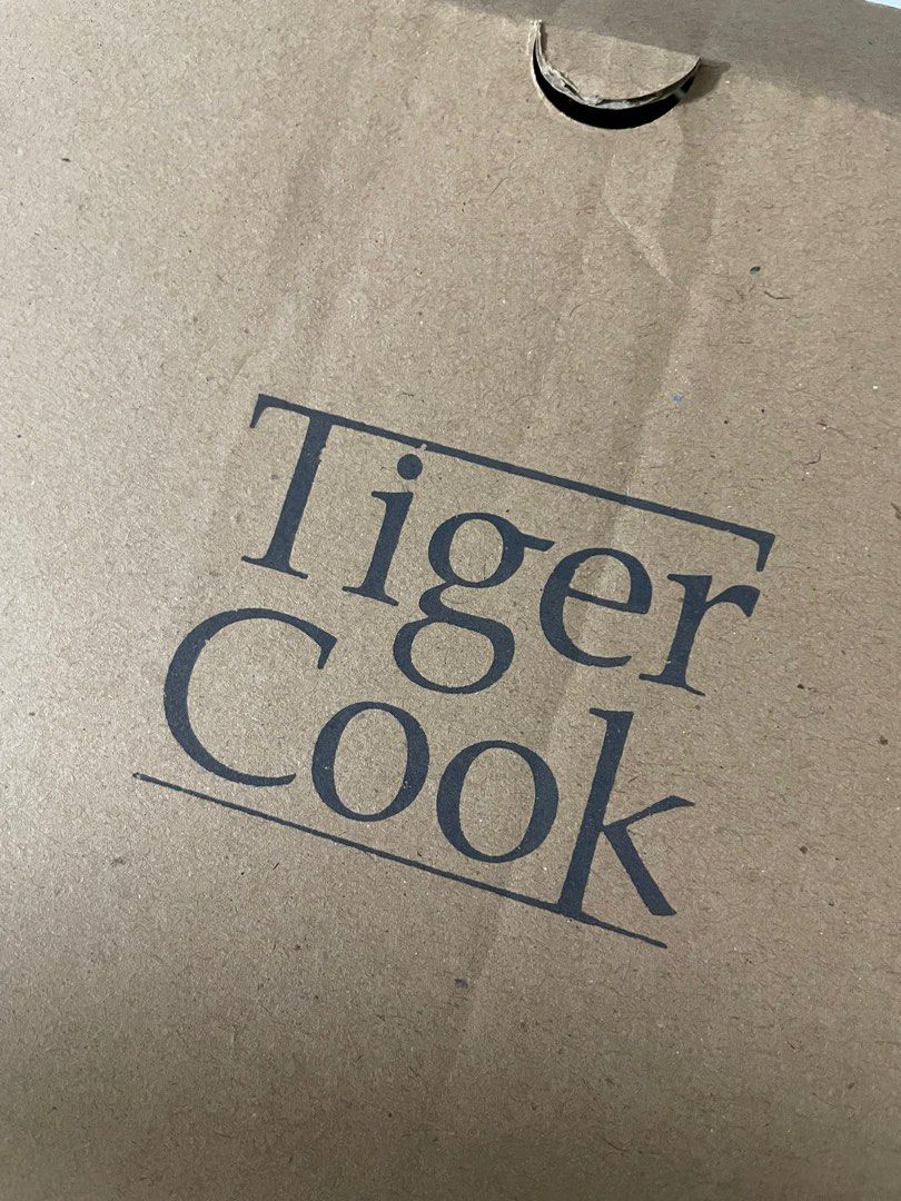 Tiger Cook Metal Tray 35cm in diameter, Hobbies & Toys, Stationery ...