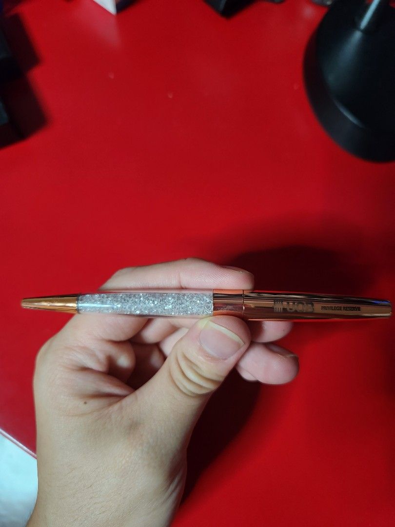 UOB Privileged Reserve Ballpoint Pen, Hobbies & Toys, Stationery & Craft, Other Stationery ...