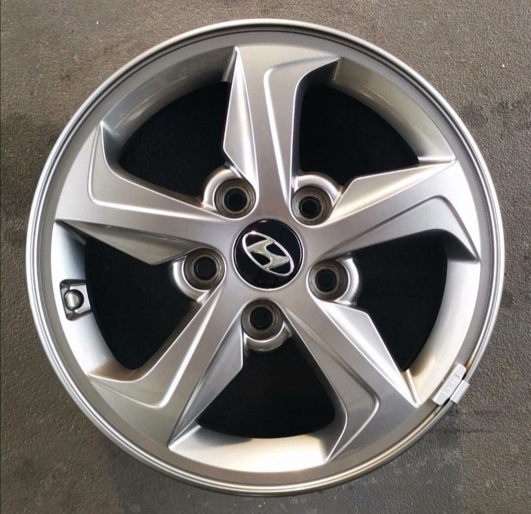 Used 15" Original Hyundai Rims, Car Accessories, Tyres & Rims on Carousell