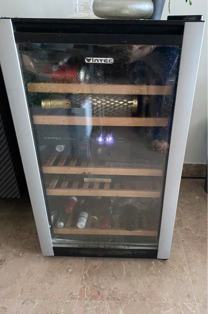 Vintec wine fridge, TV & Home Appliances, Kitchen Appliances, Wine ...