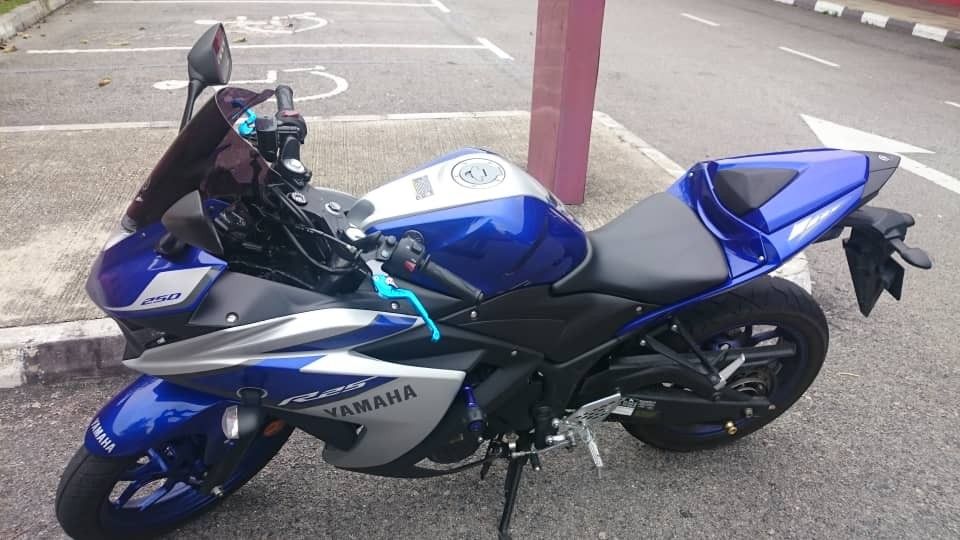Yamaha R25 1st edition, Motorbikes on Carousell