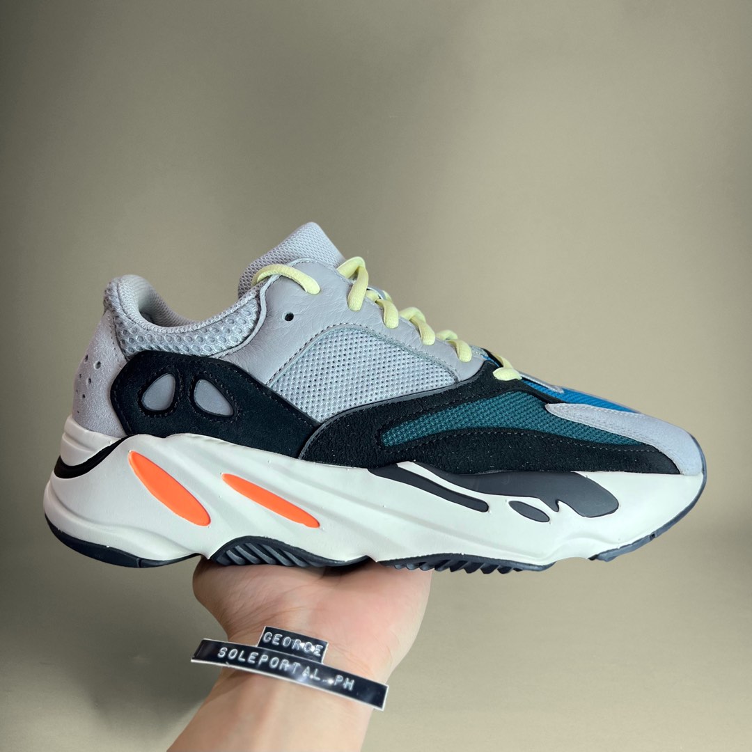 YEEZY 700 WAVERUNNER 2022 8.5US, Men's Fashion, Footwear, Sneakers on ...