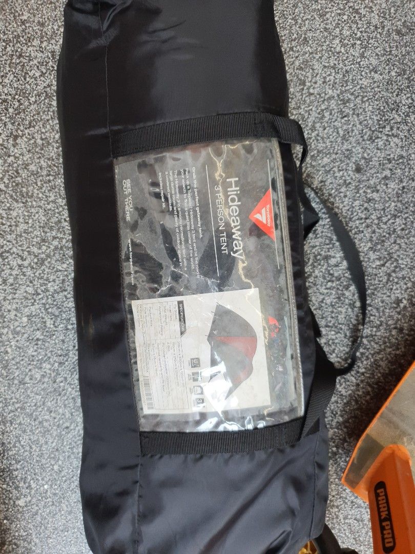 3 man Hideaway Torpedo7 tent, Sports Equipment, Hiking & Camping on ...