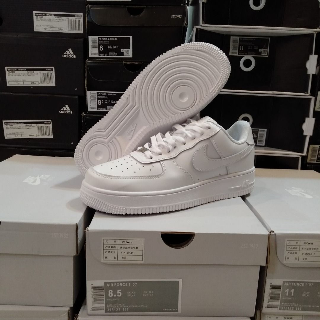 Nike Air Force White Triple Shoe, Men's Fashion, Footwear, Sneakers on ...