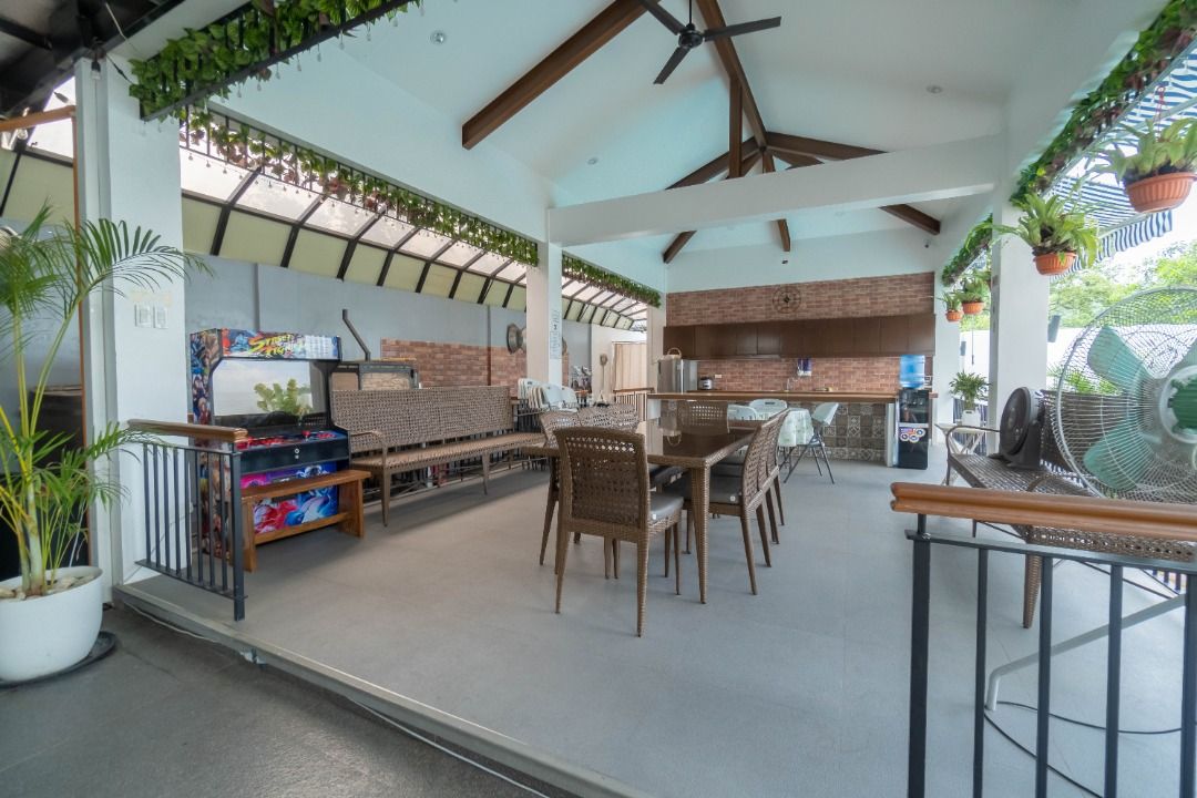 Beverly Hills Subdivision 5 bedroom House For Sale with pool Resort ...