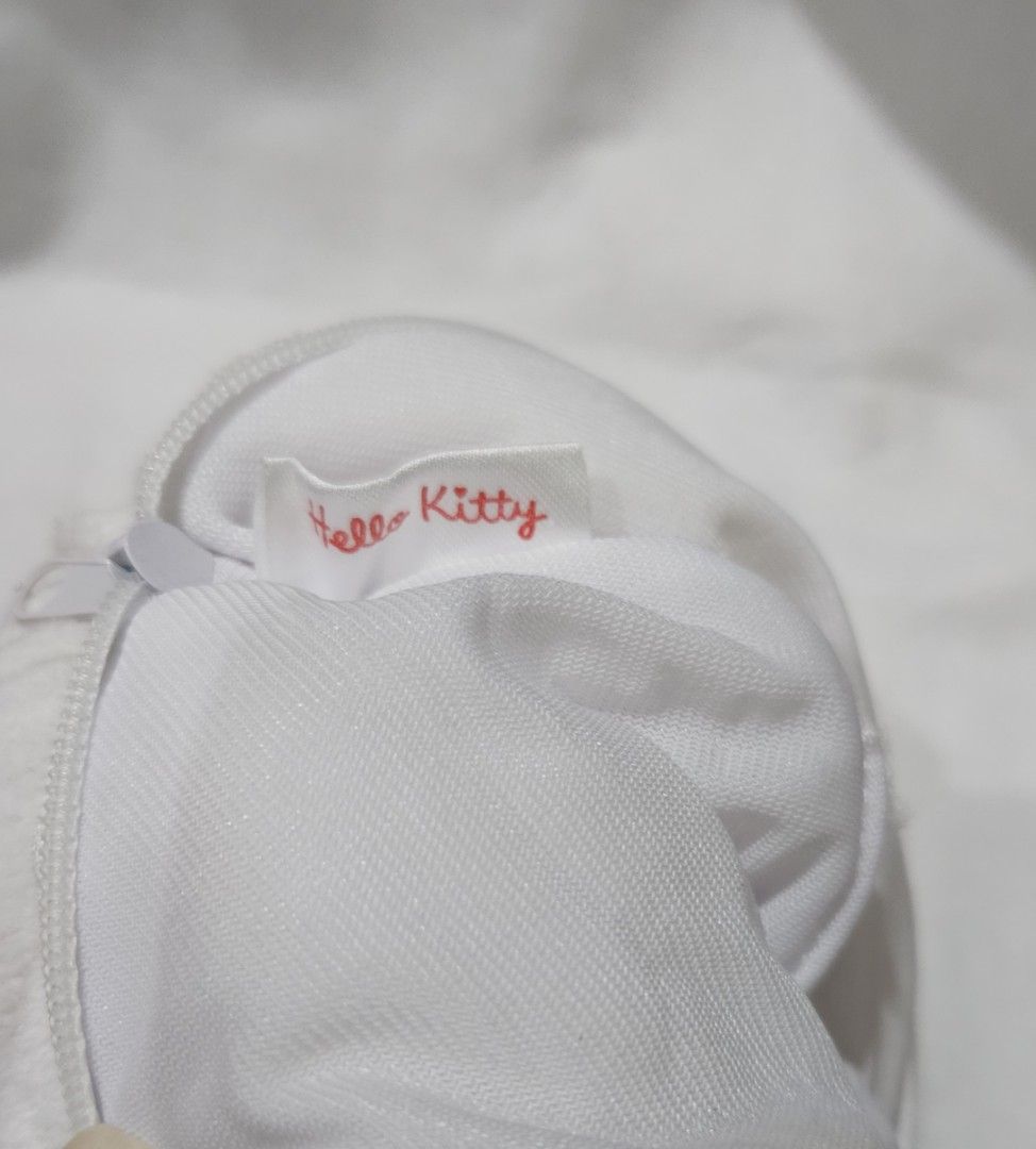 dompet boneka hello kitty