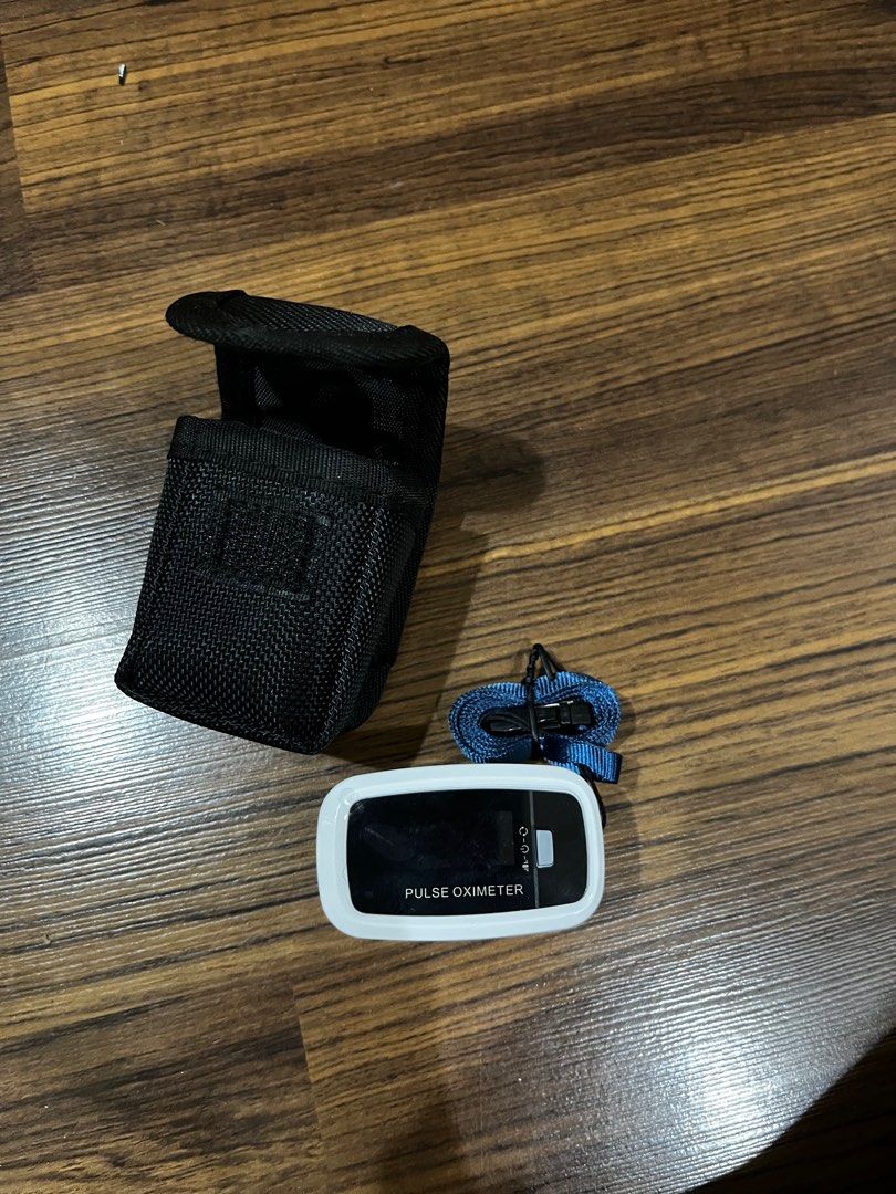 Brand new Contec D1 CMS 50D1 OLED display fingertip pulse oxymeter, Health & Nutrition, Medical ...