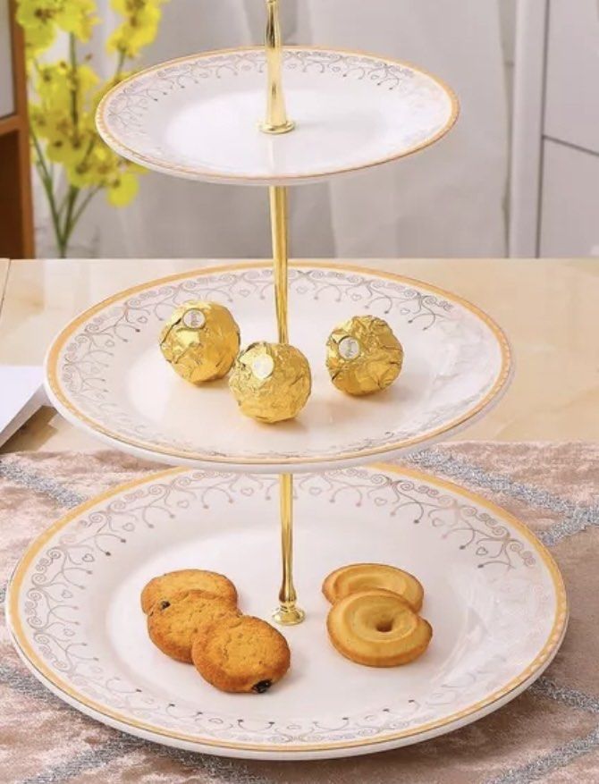 Cake/Pastry 3 Tier Plates in White & Gold, Furniture & Home Living ...