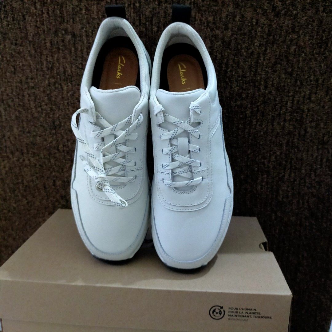 Clarks Tri Fuse, Fesyen Pria, Sepatu , Sneakers di Carousell