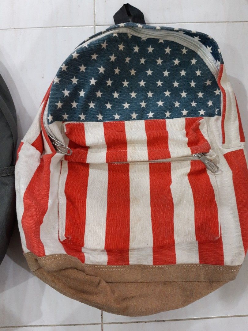 Converse back pack, Men's Fashion, Bags, Backpacks on Carousell