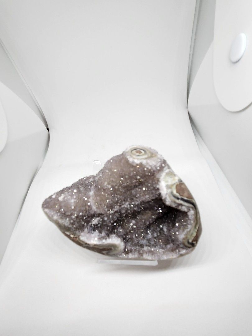 Crystal tablet w stand, Women's Fashion, Jewelry & Organisers, Precious ...