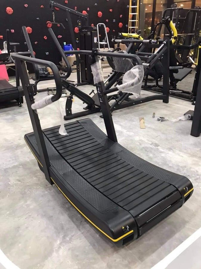 Curbed Treadmill Skillmill Treadmill, Sports Equipment, Exercise ...