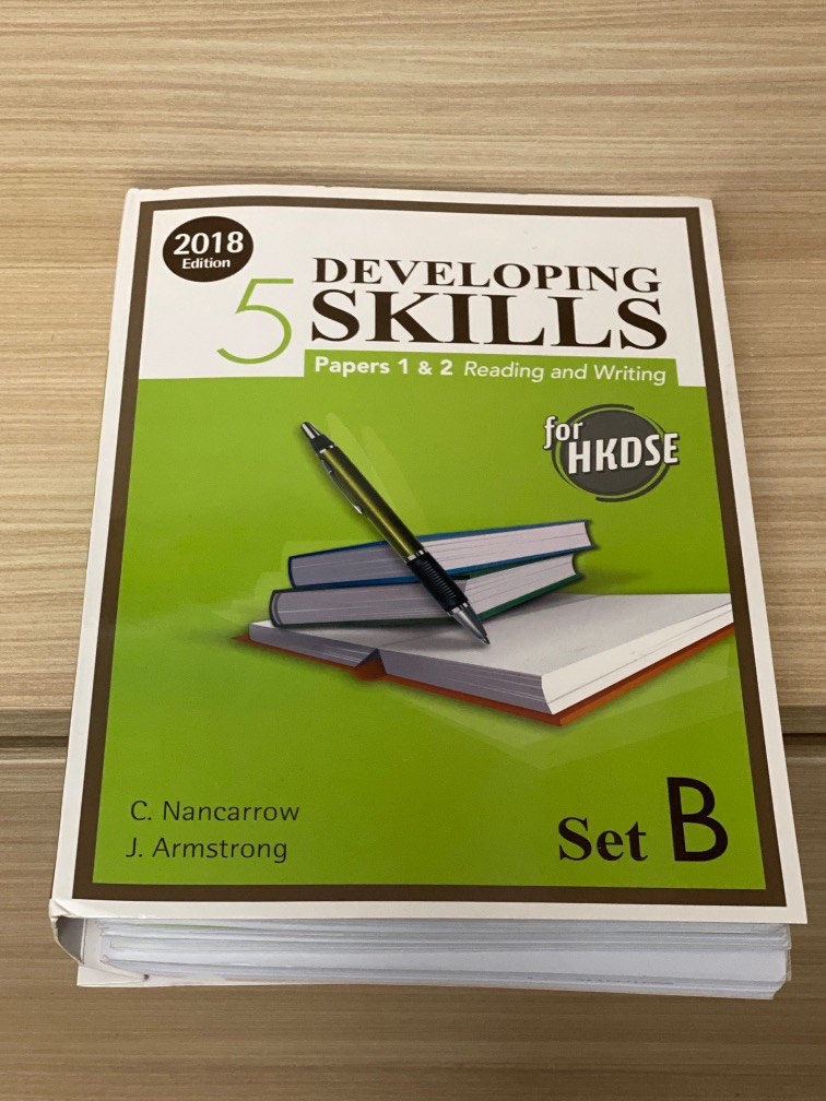 DEVELOPING SSKILLS Papers 1 & 2 Reading and Writing set B, 興趣及遊戲, 書本 ...
