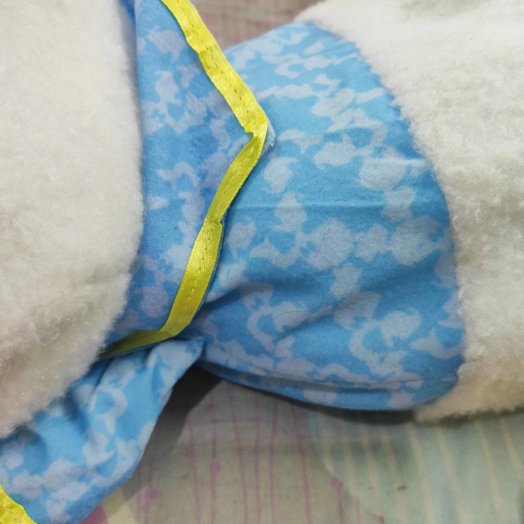 Donald Duck Blushing Tengkurap Jumbo, Toys & Collectibles, Mainan di ...