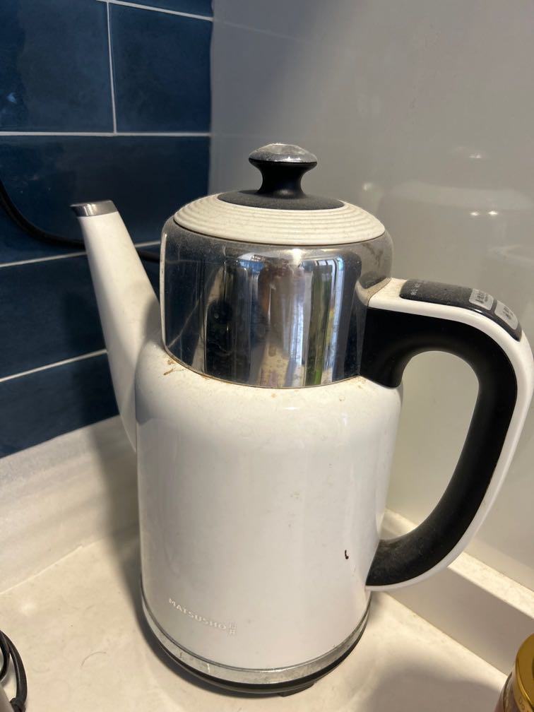 Electric kettle, TV & Home Appliances, Kitchen Appliances, Kettles & Airpots on Carousell