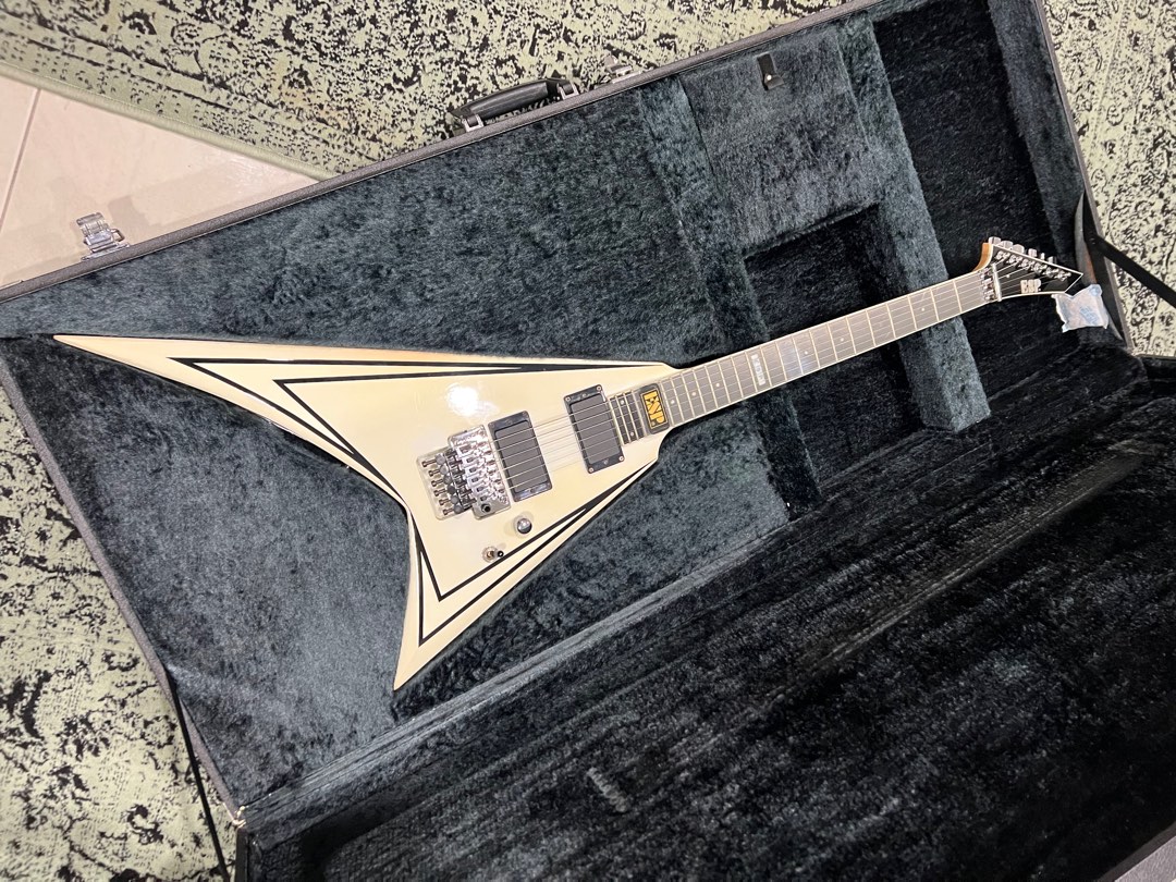 ESP SV Standard 2007, Hobbies & Toys, Music & Media, Musical ...