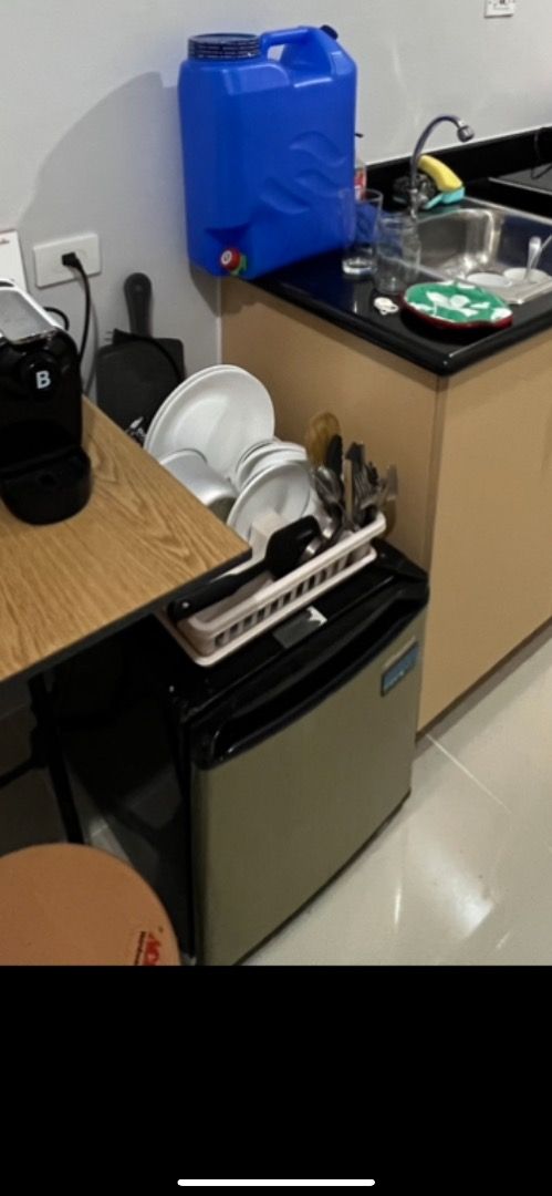 Ezy refrigerator 1.7 cubic feet; mini ref; space saver; low noise; fast ...