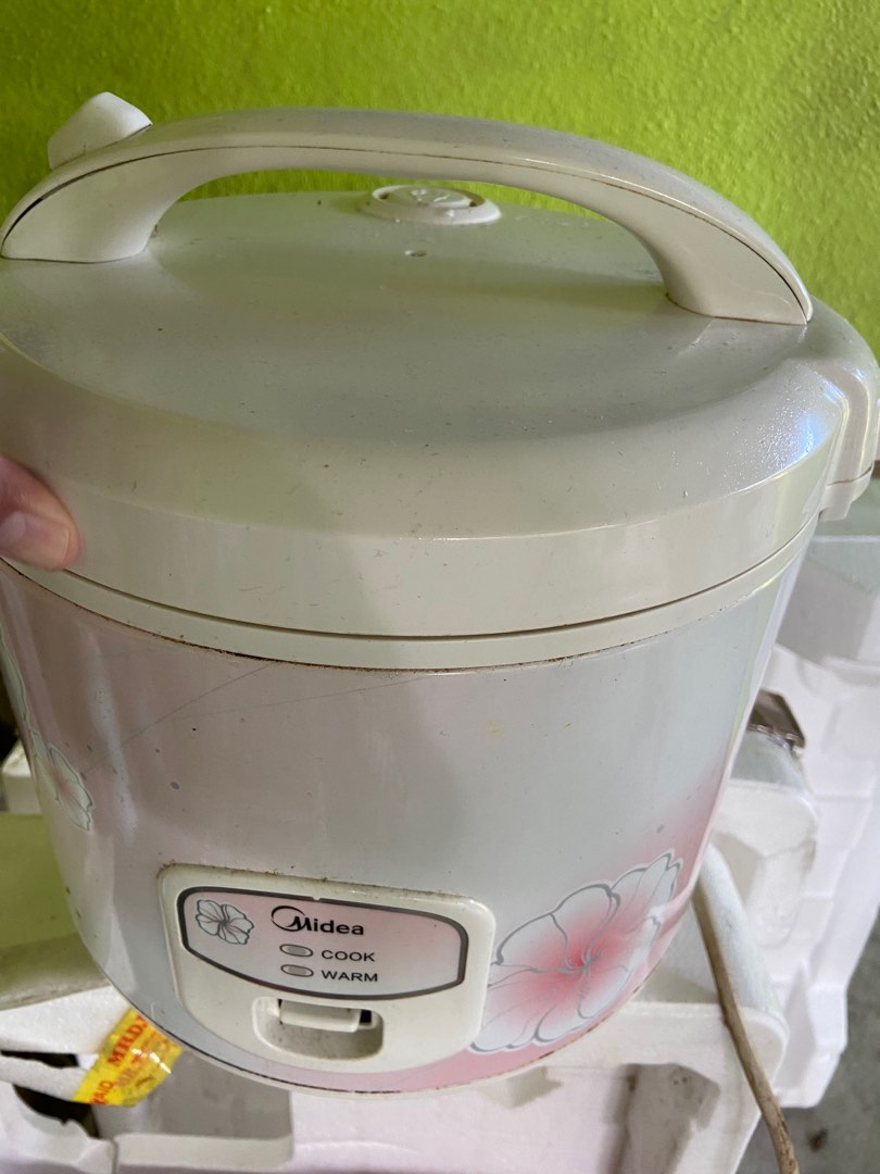 Free Midea rice cooker (1.8 litres), TV & Home Appliances, Kitchen ...