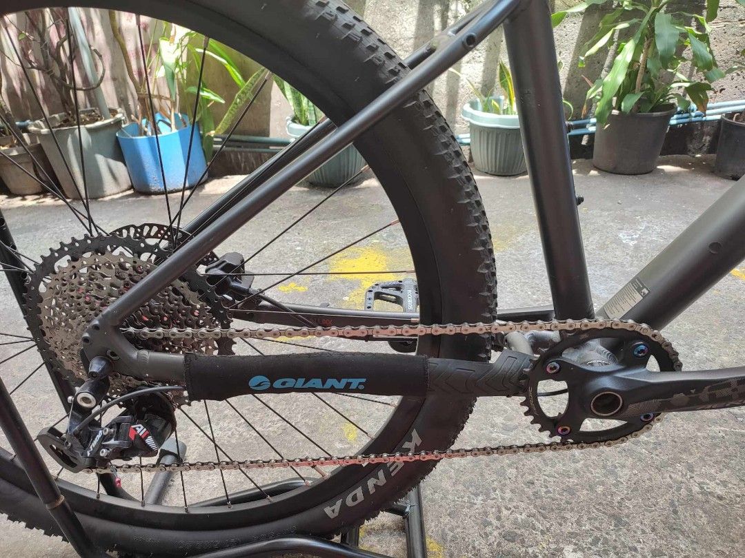 Giant Talon 3 2022 model Frame: Medium 27.5, Sports Equipment, Bicycles ...