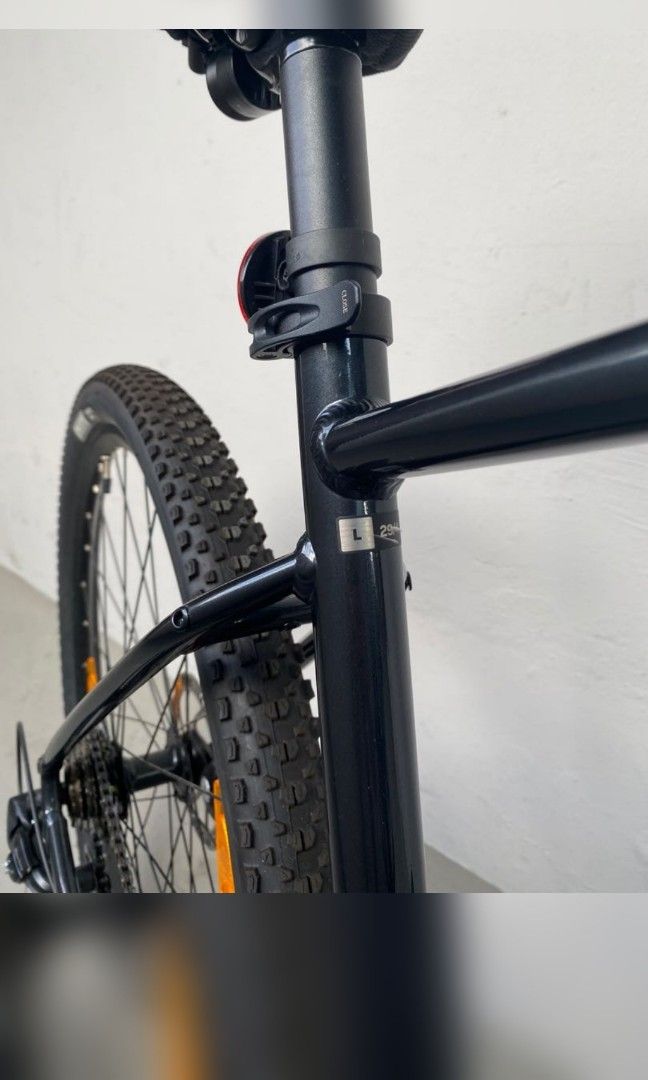 Giant Talon L frame Mountain Bike, Sports Equipment, Bicycles & Parts ...