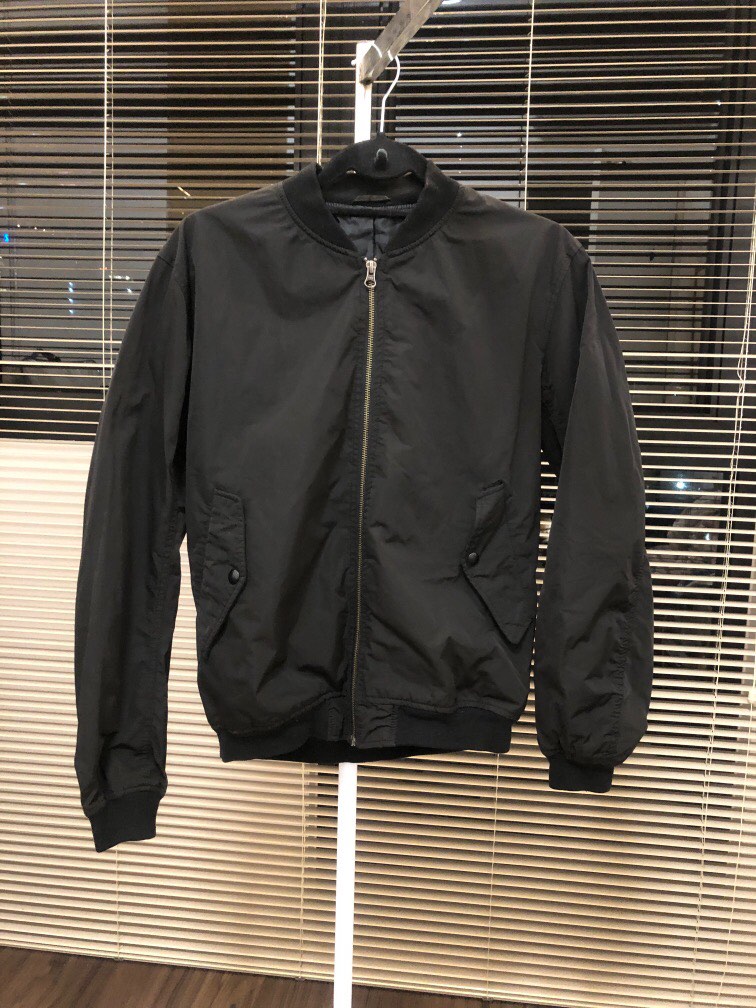 GU Japan bomba jacket, Women's Fashion, Coats, Jackets and Outerwear on ...