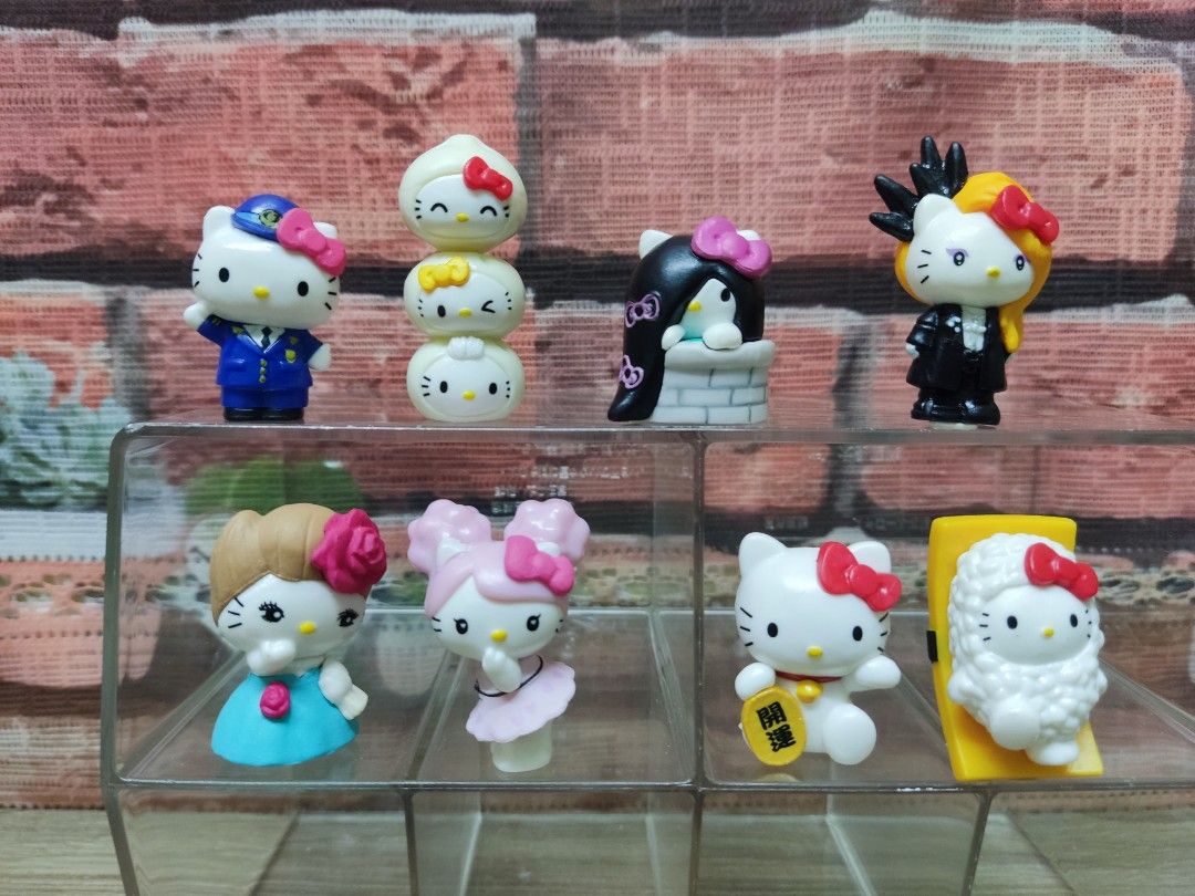 Hello kitty mini figure, Hobbies & Toys, Toys & Games on Carousell