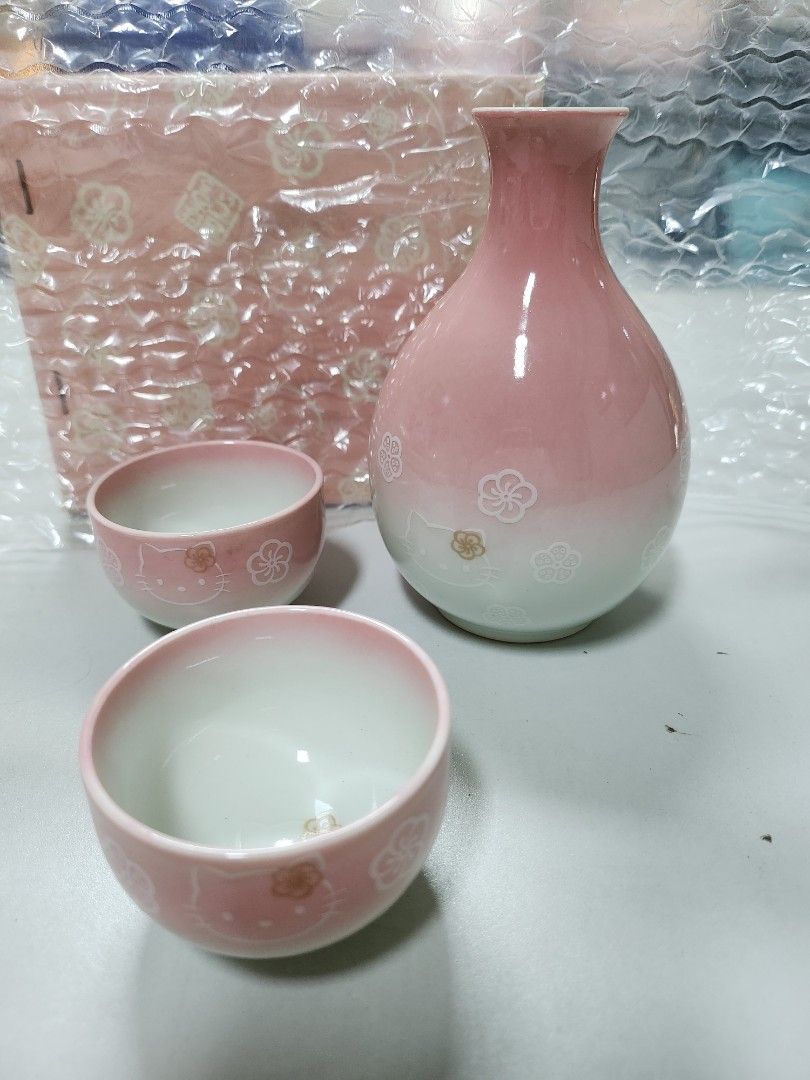 Hello Kitty Vintage Arita Pink Sake Set - Made in Japan, Furniture ...
