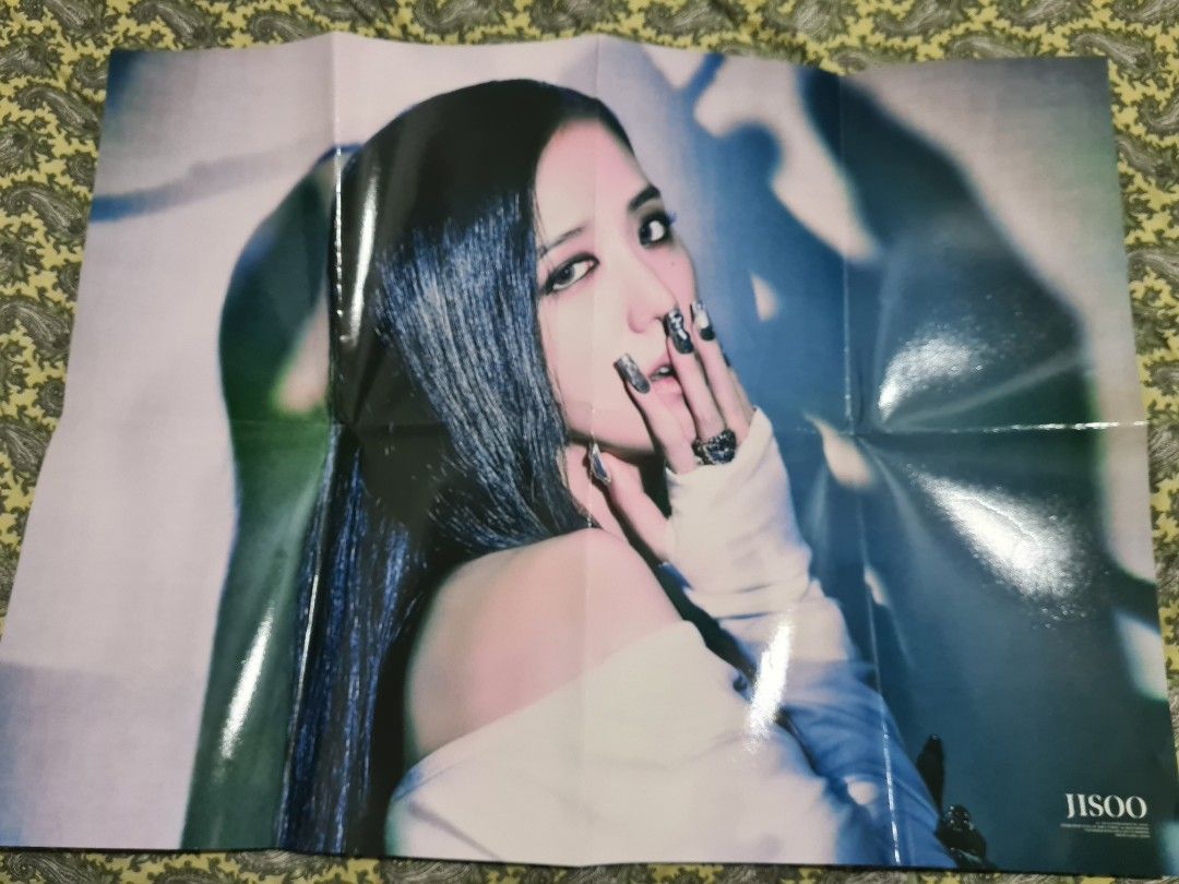 Jisoo ME Album Posters (2 pcs back to back), Hobbies & Toys ...