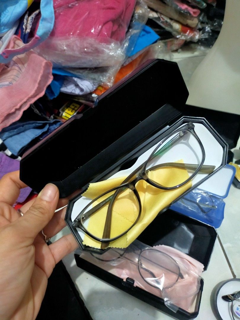 Kacamata minus 150/kacamata optik/kacamata, Fesyen Wanita, Aksesoris di ...