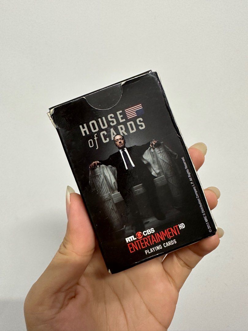Kartu remi house of cards (official merchandise), Toys & Collectibles ...