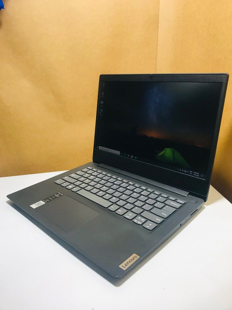 LENOVO AMD Radeon 4 GB RAM 256 SSD Windows 10 on Carousell