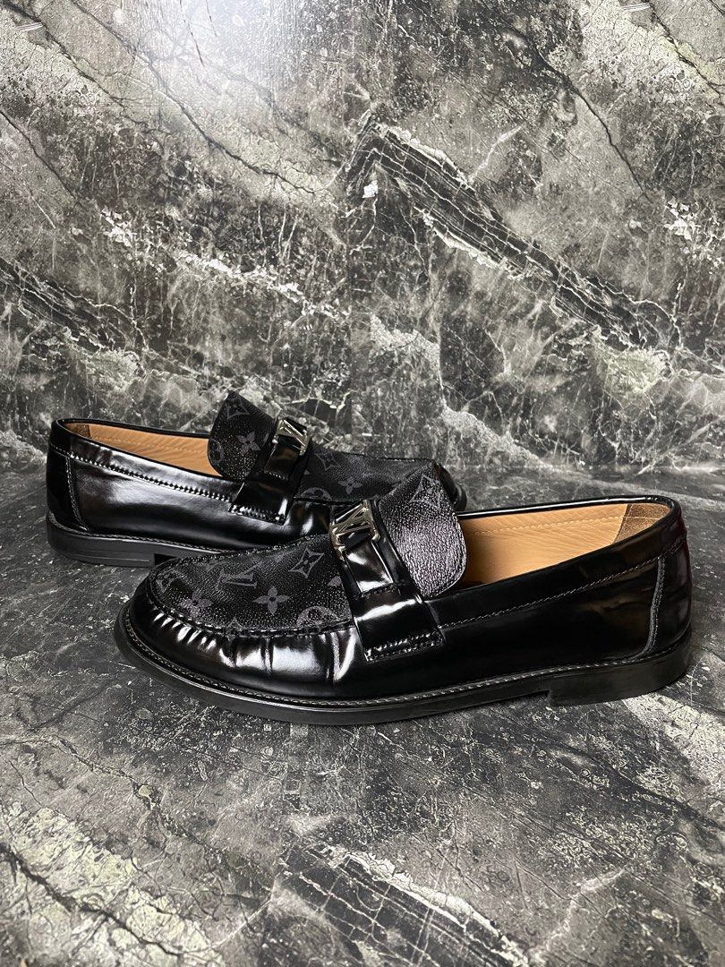 Louis vuitton major loafer monogram black, Fesyen Pria, Sepatu , Sepatu ...