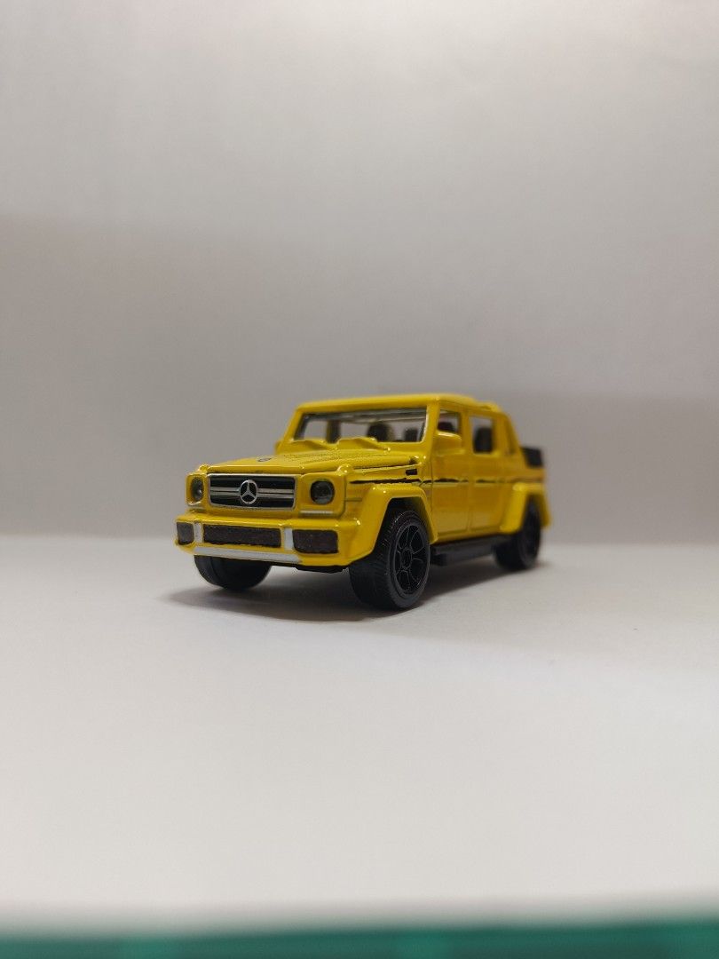 Majorette Mercedes Maybach G650 Landaulet, Hobbies & Toys, Toys & Games ...