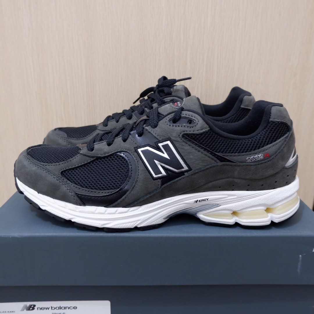 New Balance 2002R Dark Grey [no pigskin] | BNIB Original Resmi, Fesyen ...