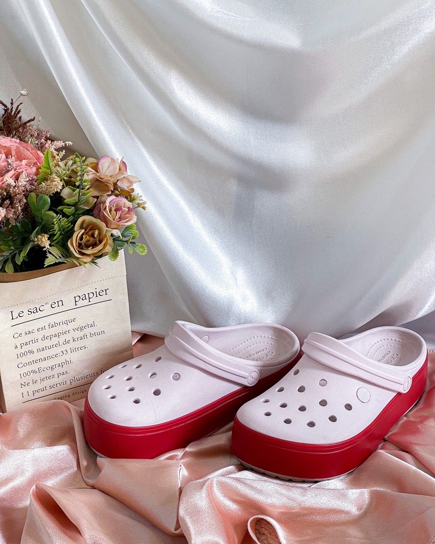 Original Crocs Platform (HK), Women's Fashion, Footwear, Slippers and ...