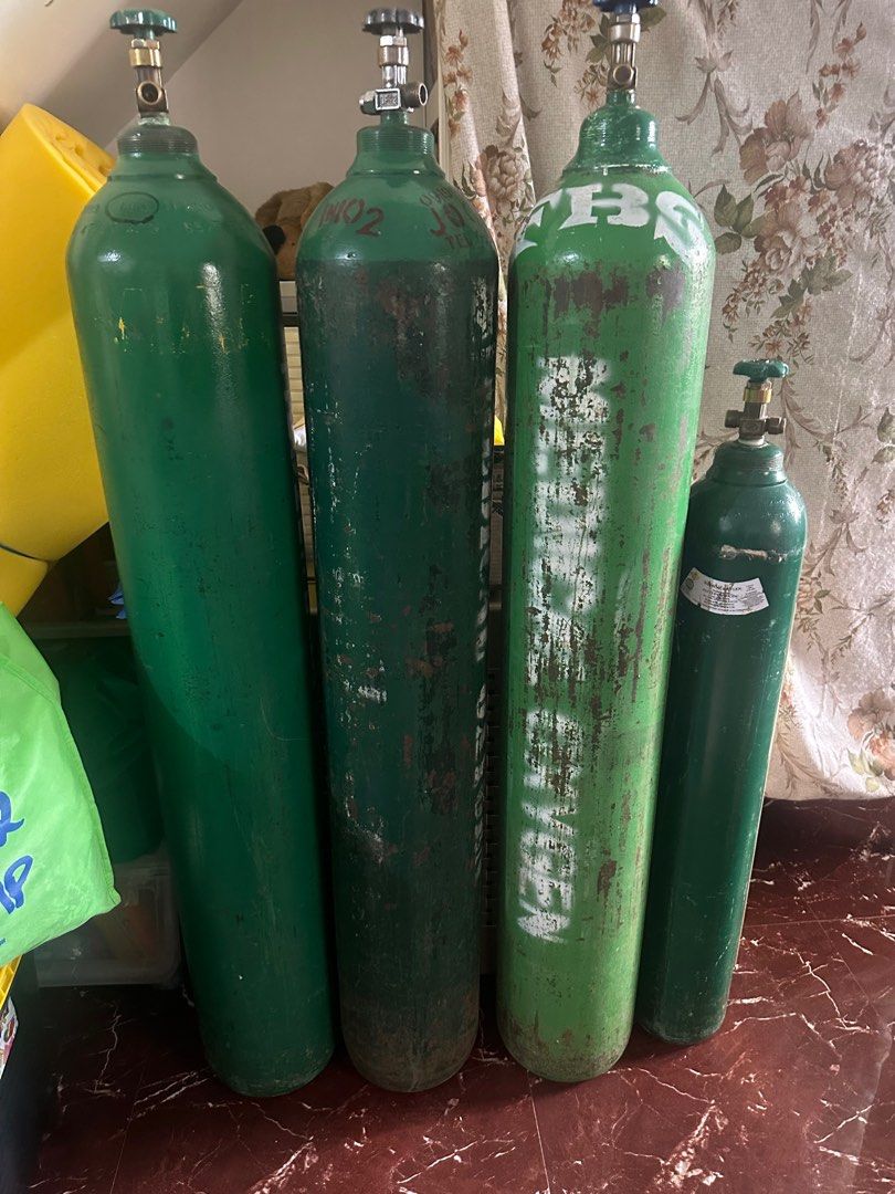 Oxygen Tank 50 lbs with Laman on Carousell