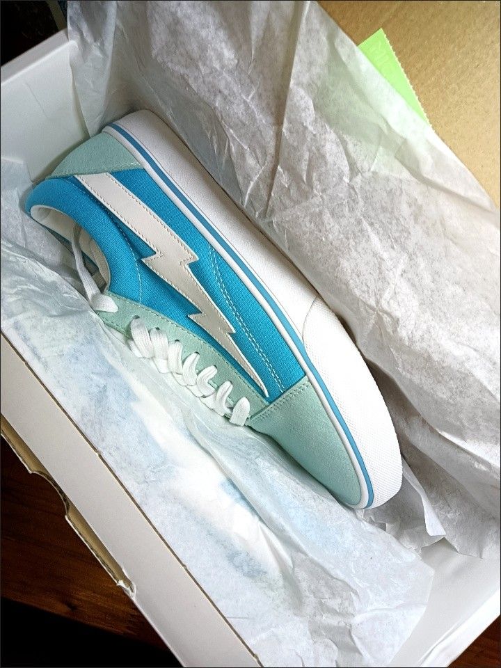 REVENGE X STORM Bolt Blue, Women's Fashion, Footwear, Sneakers on Carousell
