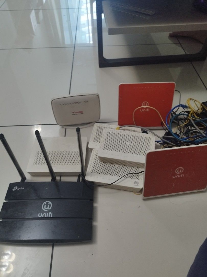 Router And Modem Computers And Tech Parts And Accessories Networking On Carousell