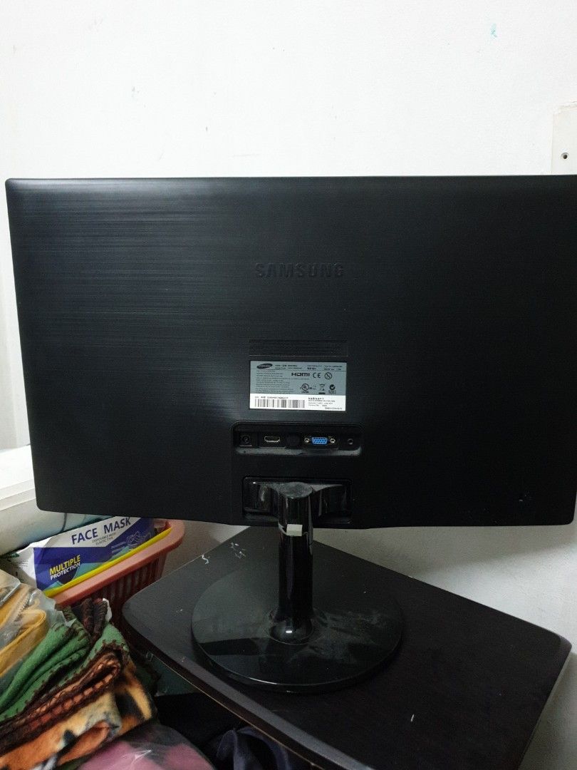 Samsung 23 inch Moniter S23C350 + free HDMI adapter, Computers & Tech ...