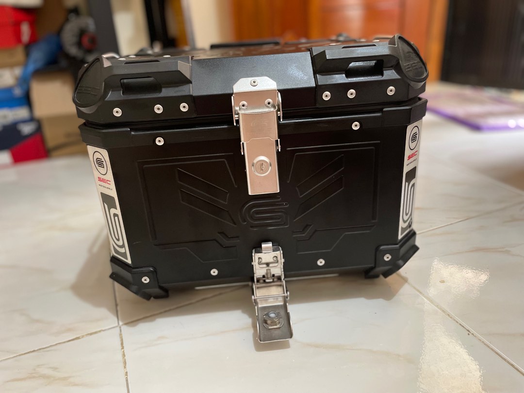 SHOGUN SEC BOX and Sec Bracket, Motorbikes, Motorbike Parts ...