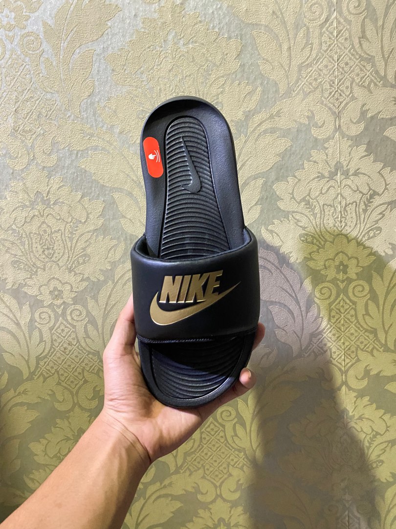 Slide Nike Victori One Original, Men's Fashion, Footwear, Flipflops and ...