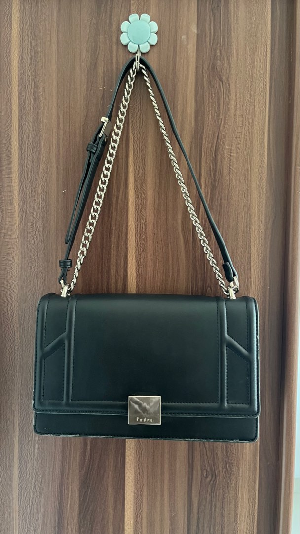 Tas Pedro Original 100% BLACK, Barang Mewah, Tas & Dompet di Carousell