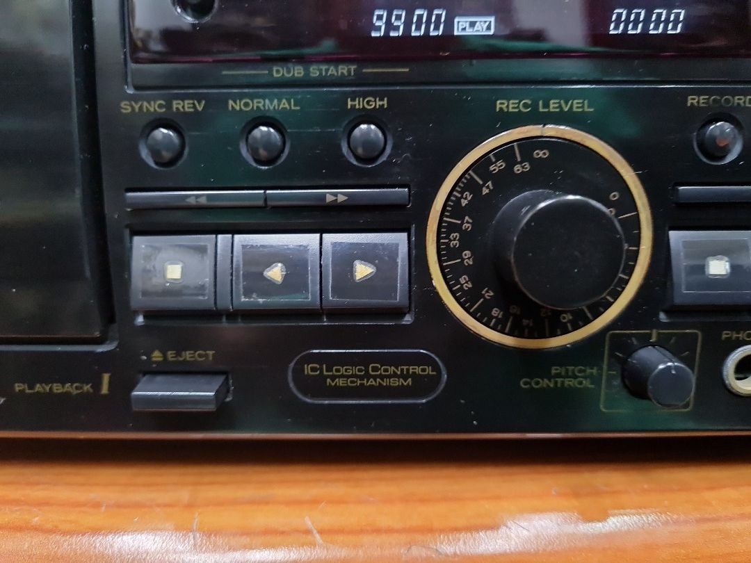 TEAC W-790R Double Cassette Deck, Audio, Other Audio Equipment on Carousell