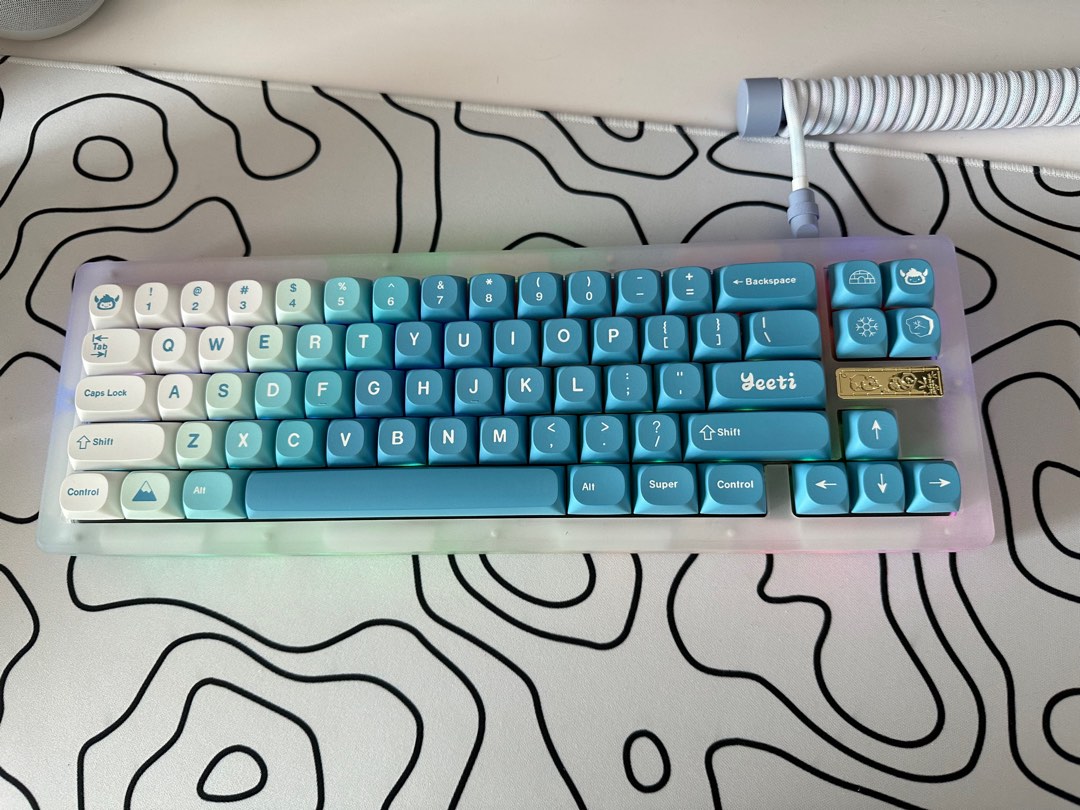 Akko custom keyboard (tradable), 電腦＆科技, 電腦周邊及配件, 電腦鍵盤及相關產品 - Carousell