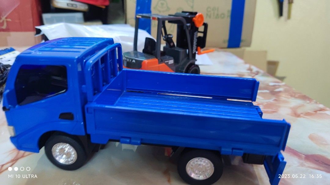 Toyco toyota dyna toyoace lorry truck transporter van, Hobbies & Toys ...