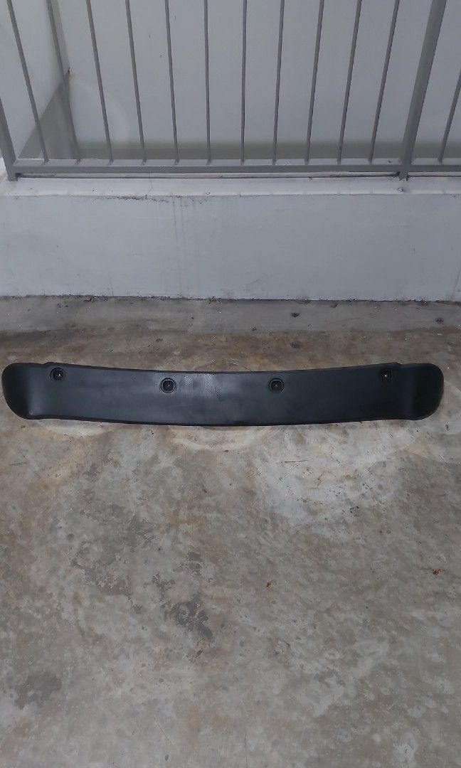 Toyota Hiace Rear Spoiler, Car Accessories, Accessories on Carousell