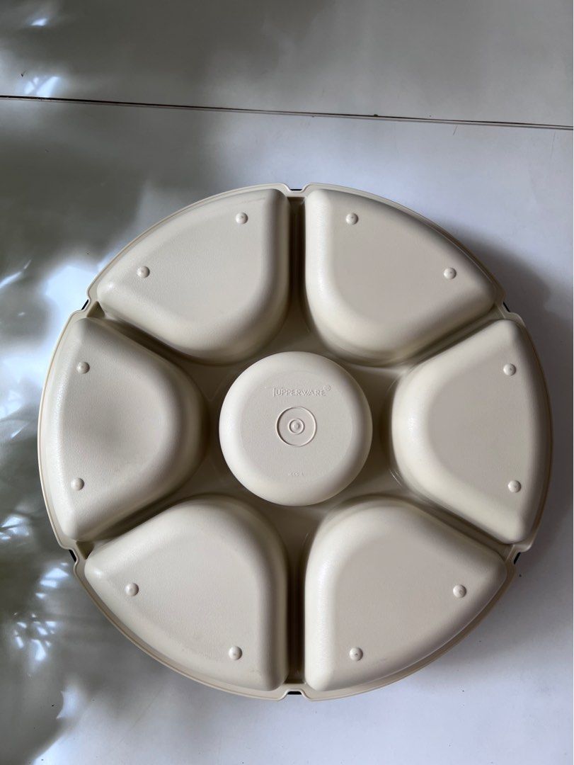 Tupperware multi container set, TV & Home Appliances, Kitchen ...